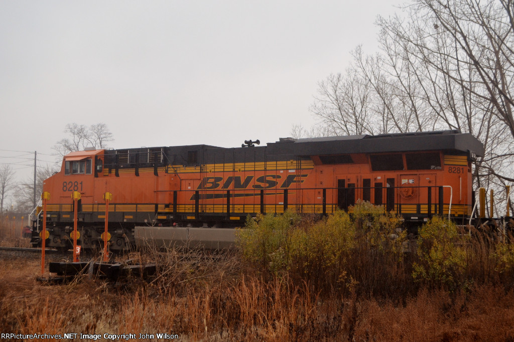 BNSF 8281